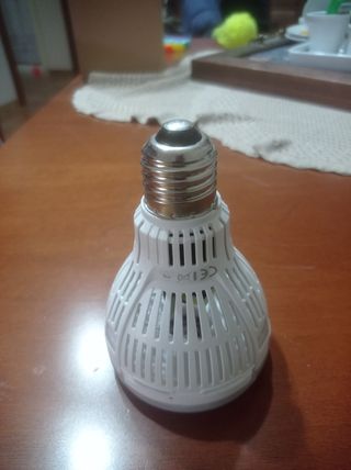 lampada led per coltivazione piante 