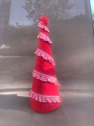 Albero in stoffa rosso