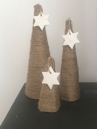 Alberelli decorati con corda 