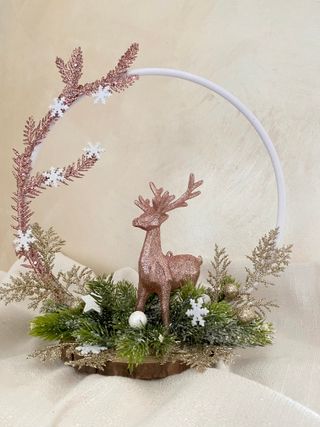 Composizione natalizia con renna rosa, var. grande