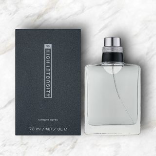 PERFUME HIGH INTENSITY de segunda mano por 36 EUR en Granada en WALLAPOP