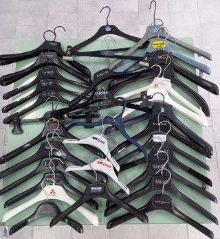 appendiabiti di varie marche,  sono 30