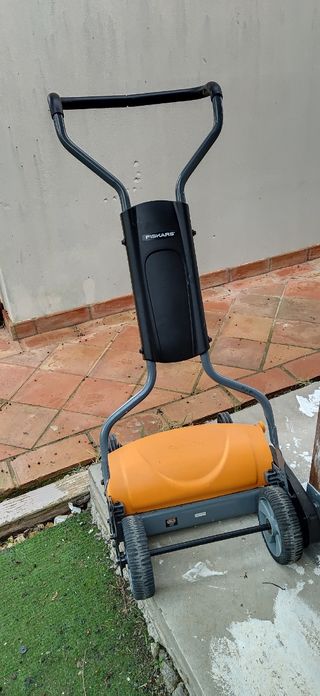 taglia erba manuale a spinta con rullo