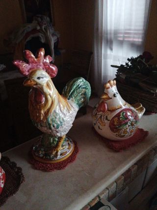 Gallo e gallina ceramica di Caltagirone 