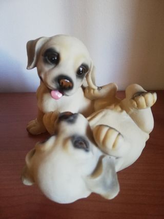 statua cagnolini di resina