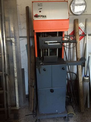 foratrice a 2 punte