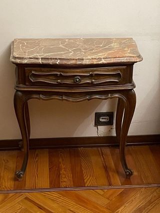 comodini barocco con marmo 