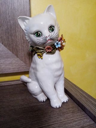 gatto in ceramica decorativo