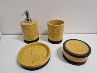 Set da bagno in porcellana