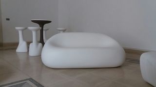 Divano due posti di design 