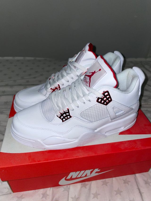Jordan retro 4 rojas y blancas de segunda mano por 95 EUR en Sagunto en ...
