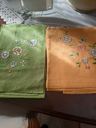 asciugamani ricamati a mano