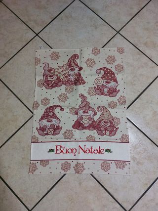 asciugapiatti ricamato 