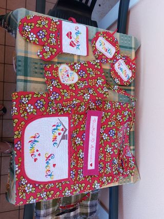 set cucina ricamato