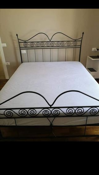 Letto struttura in ferro battuto nero