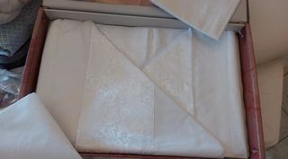 lenzuolo sopra con federe in cotone e raso