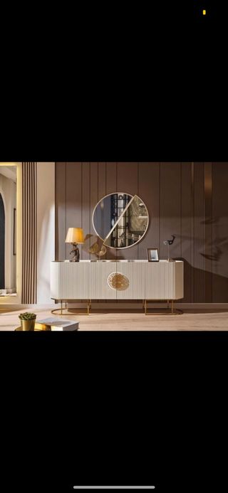 Credenza in legno lussuosa 