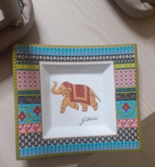 piattino per esposizione ingresso Gattinoni