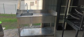 Lavabo con paratia 100%INOX