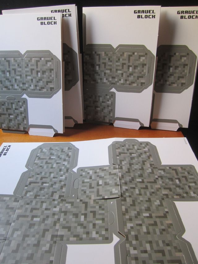 Minecraft Papercraft Hostile Mobs Set (30 Piezas) de segunda mano por ...