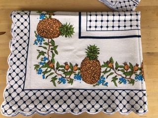 Tovaglia decorata con set di 6 tovaglioli