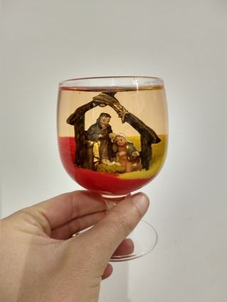 Presepe inserito in un bicchiere di vetro