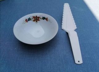 Vendo piattino e tagliatorta