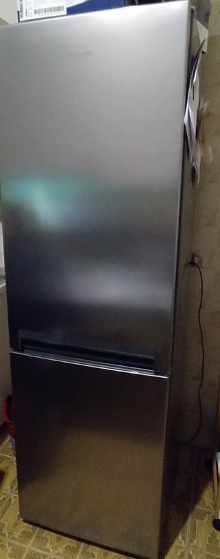 per cambio arredo vendo