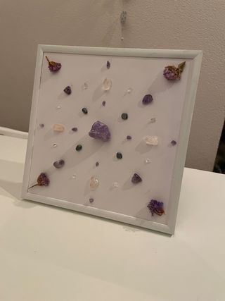 Mandala cristalli e pietre rosa e viola