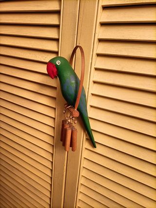 pappagallo in legno da appendere 