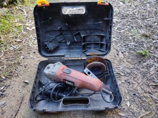 smerigliatrice angolare Black&Decker