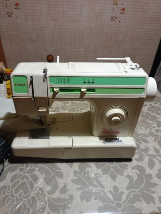 macchina cucire Singer 