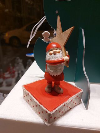 babbo natale con stella legno su base scatola