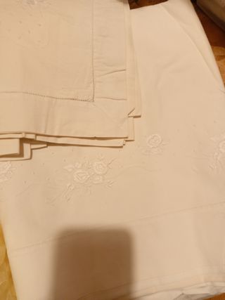 1 lenzuolo con federe 