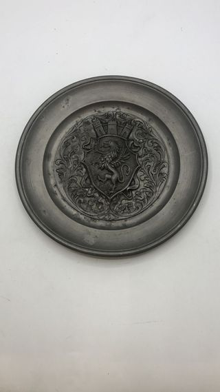 ANTQ3539 Piatto in peltro vintage