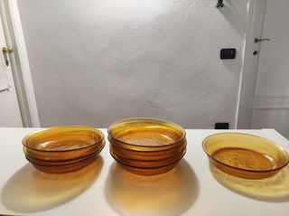 8 piatti fondi in vetro 