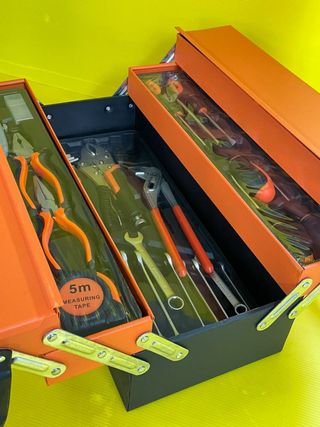 🔥OFFERTISSIMA 🔥
CASSETTA ATTREZZI 85 PEZZI 
set