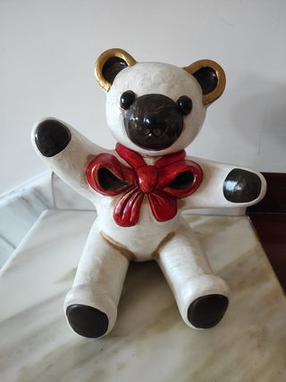 orso Thun in ceramica 