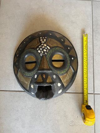 Maschera da muro