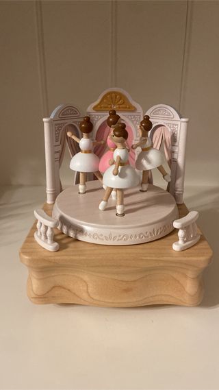 Carillon Wooderful Life 