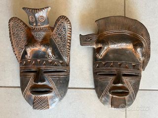 Coppia maschere da muro