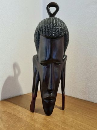 Statua in legno africana testa
