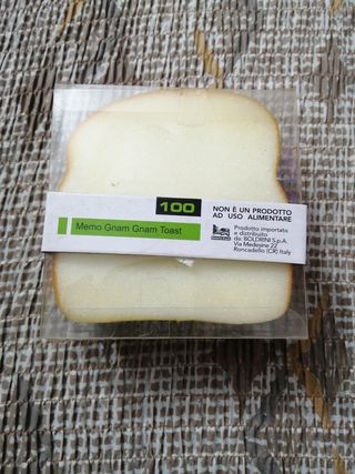 Porta foglietti a forma di toast