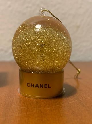 Palla di Natale chanel