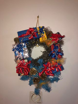 Ghirlanda  fatta a mano Natalizia con pacchetti