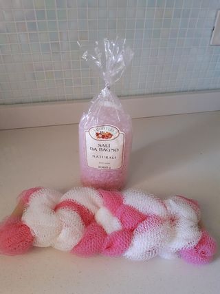 Sali da bagno naturali (1 kg) + rete esfoliante