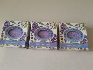 N° 3 saponette iris lavanda