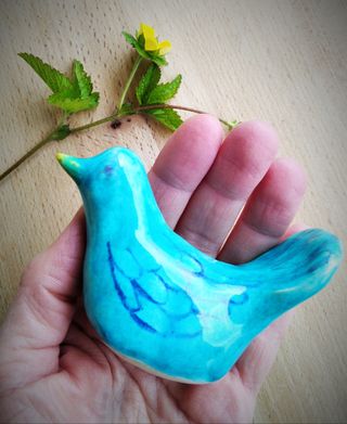 Uccellino turchese fatto a mano 