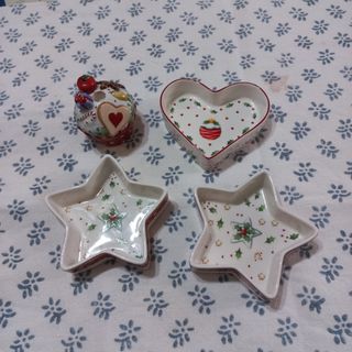 3 ciotole e un porta candela Cupcake