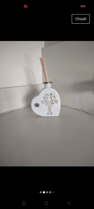 porta profumo con profumo